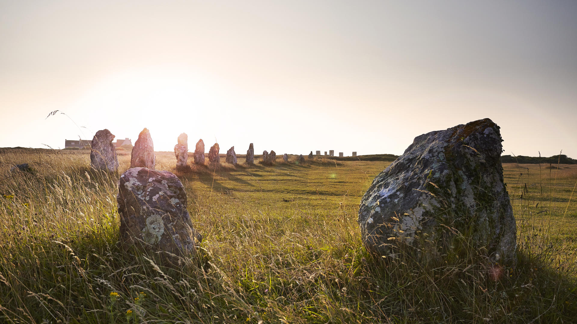 Unlock the secrets of the great megalithic sites | Brittany tourism