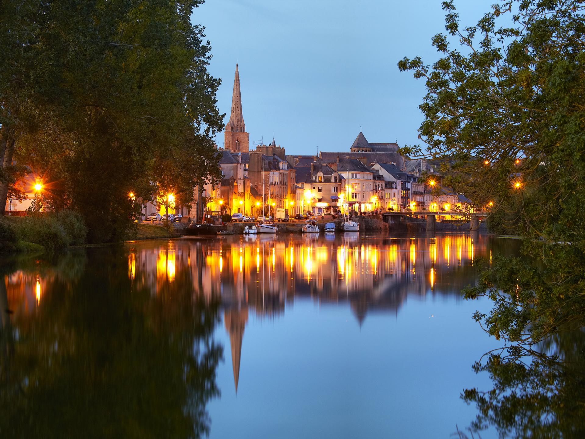 Redon und sein Stern aus Tälern und Sümpfen | Tourisme Bretagne